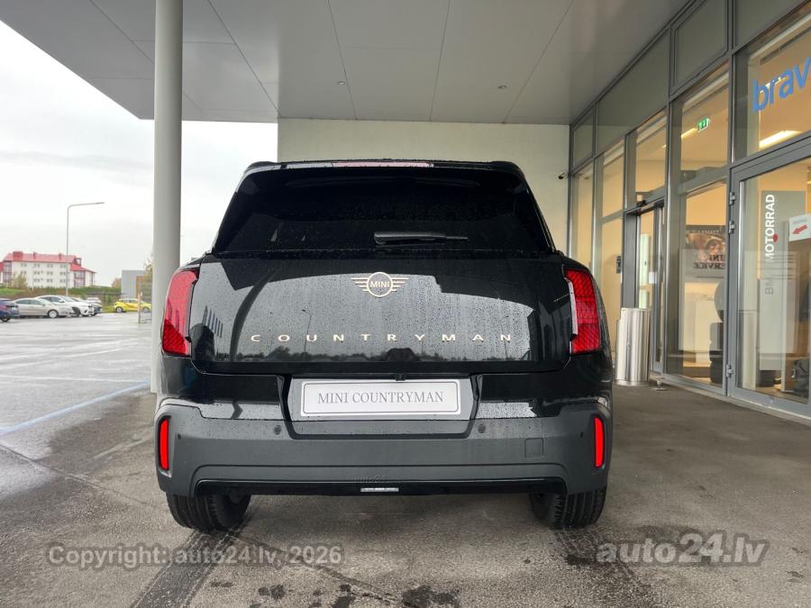 Black MINI Countryman 2026 in Tartu, with an engine capacity of 1.50 L and mileage of 0 thousand km for 33340 €, photo 6 on AUTOMOTO.COM.LV