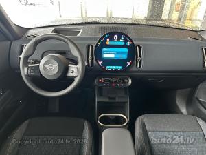 Black MINI Countryman 2026 in Tartu, with an engine capacity of 1.50 L and mileage of 0 thousand km for 33340 €, photo 8 on AUTOMOTO.COM.LV