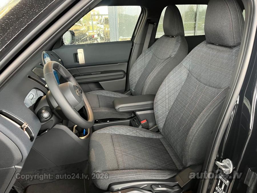 Black MINI Countryman 2026 in Tartu, with an engine capacity of 1.50 L and mileage of 0 thousand km for 33340 €, photo 10 on AUTOMOTO.COM.LV