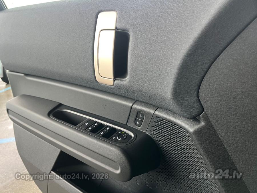 Black MINI Countryman 2026 in Tartu, with an engine capacity of 1.50 L and mileage of 0 thousand km for 33340 €, photo 14 on AUTOMOTO.COM.LV