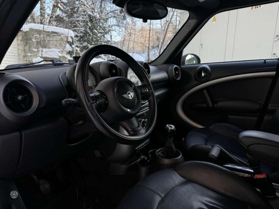 Zils MINI Countryman 2011 Viļņa, ar dzinēja tilpumu 1.60 L un nobraukumu 339 tūkst. km par 2999 €, foto 11 vietnē AUTOMOTO.COM.LV