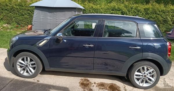 Blue MINI Countryman 2011 in Ignalina, with an engine capacity of 1.60 L and mileage of 244 thousand km for 5000 €, photo 5 on AUTOMOTO.COM.LV
