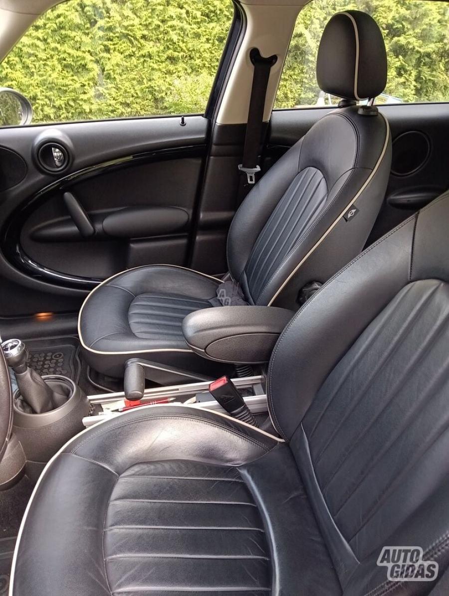 Blue MINI Countryman 2011 in Ignalina, with an engine capacity of 1.60 L and mileage of 244 thousand km for 5000 €, photo 12 on AUTOMOTO.COM.LV