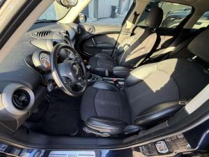 Blue MINI Countryman 2011 in Siauliai, with an engine capacity of 1.60 L and mileage of 227 thousand km for 2700 €, photo 17 on AUTOMOTO.COM.LV