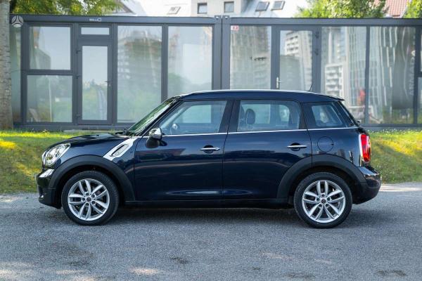 Blue MINI Countryman 2011 in Vilnius, with an engine capacity of 1.60 L and mileage of 244 thousand km for 4200 €, photo 7 on AUTOMOTO.COM.LV