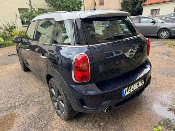 MINI Countryman 2011 in Vilnius on AUTOMOTO.COM.LV Blue MINI Countryman 2011 in Vilnius, with an engine capacity of 1.60 L and mileage of 98 thousand km for 6500 €, photo 9 on AUTOMOTO.COM.LV