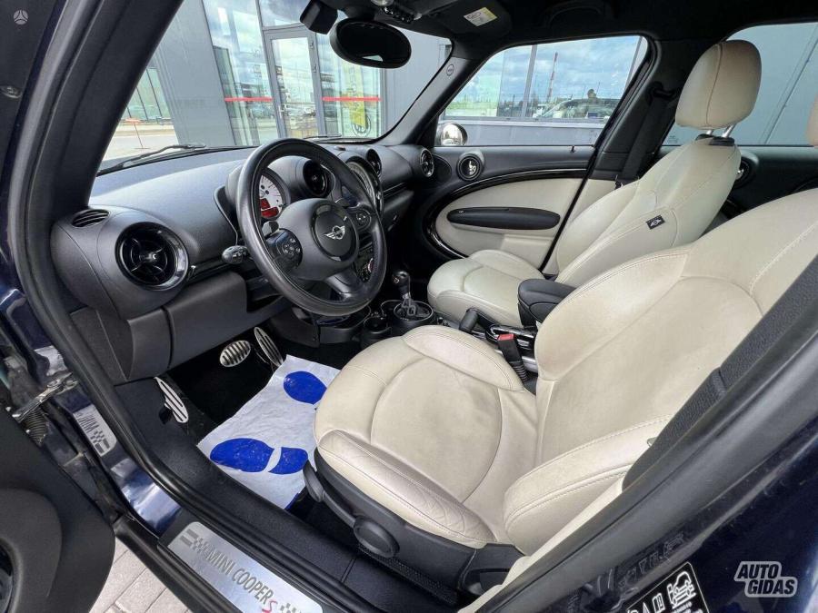 Blue MINI Countryman 2014 in Siauliai, with an engine capacity of 2.00 L and mileage of 174 thousand km for 8900 €, photo 16 on AUTOMOTO.COM.LV