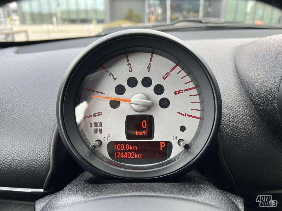 Blue MINI Countryman 2014 in Siauliai, with an engine capacity of 2.00 L and mileage of 174 thousand km for 8900 €, photo 17 on AUTOMOTO.COM.LV
