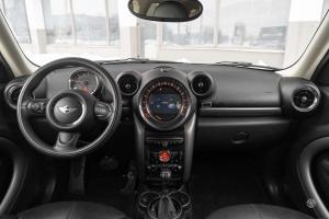 Zils MINI Countryman 2015 Viļņa, ar dzinēja tilpumu 2.00 L un nobraukumu 125 tūkst. km par 11550 €, foto 14 vietnē AUTOMOTO.COM.LV