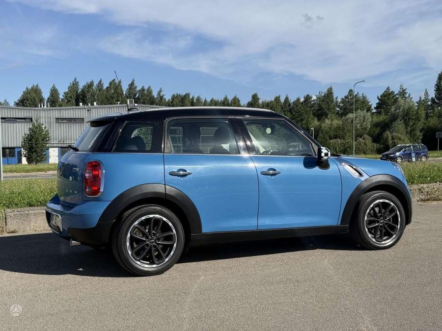 Blue MINI Countryman 2016 in Panevezys, with an engine capacity of 1.60 L and mileage of 51 thousand km for 12800 €, photo 22 on AUTOMOTO.COM.LV