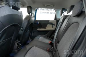 Blue MINI Countryman 2017 in Riga, with an engine capacity of 2.00 L and mileage of 112 thousand km for 18500 €, photo 8 on AUTOMOTO.COM.LV