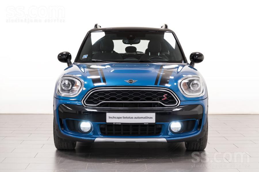 Blue MINI Countryman 2018 in Riga, with an engine capacity of 2.00 L and mileage of 120 thousand km for 19800 €, photo 3 on AUTOMOTO.COM.LV