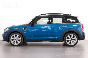 Blue MINI Countryman 2018 in Riga, with an engine capacity of 2.00 L and mileage of 120 thousand km for 19800 €, photo 8 on AUTOMOTO.COM.LV