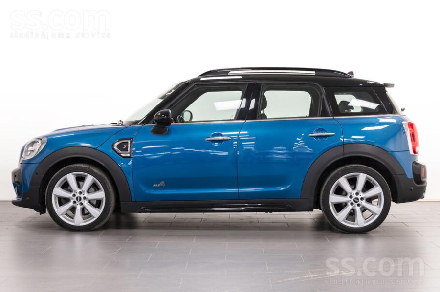 Blue MINI Countryman 2018 in Riga, with an engine capacity of 2.00 L and mileage of 120 thousand km for 19800 €, photo 8 on AUTOMOTO.COM.LV
