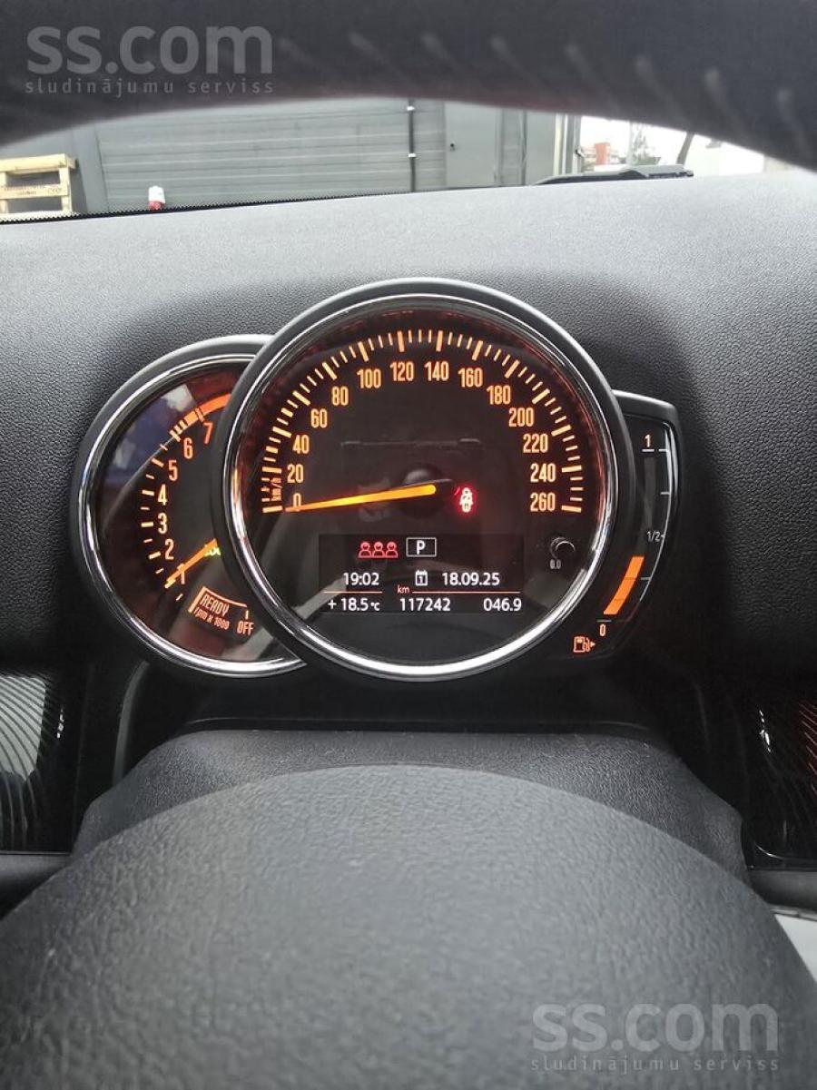 Blue MINI Countryman 2018 in Riga, with an engine capacity of 1.50 L and mileage of 125 thousand km for 16900 €, photo 10 on AUTOMOTO.COM.LV