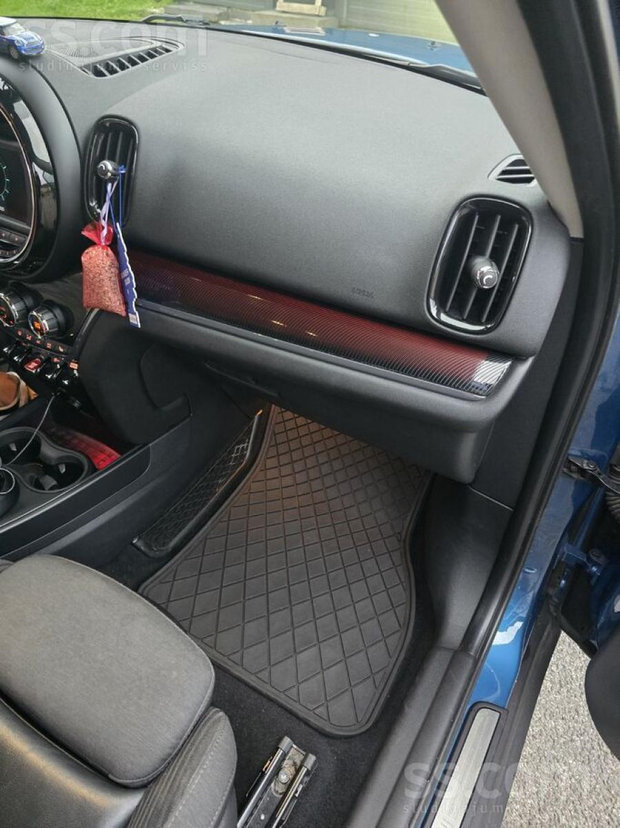 Blue MINI Countryman 2018 in Riga, with an engine capacity of 1.50 L and mileage of 125 thousand km for 16900 €, photo 12 on AUTOMOTO.COM.LV