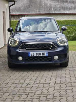 Blue MINI Countryman 2018 in Raseiniai, with an engine capacity of 1.50 L and mileage of 169 thousand km for 11900 €, photo 3 on AUTOMOTO.COM.LV