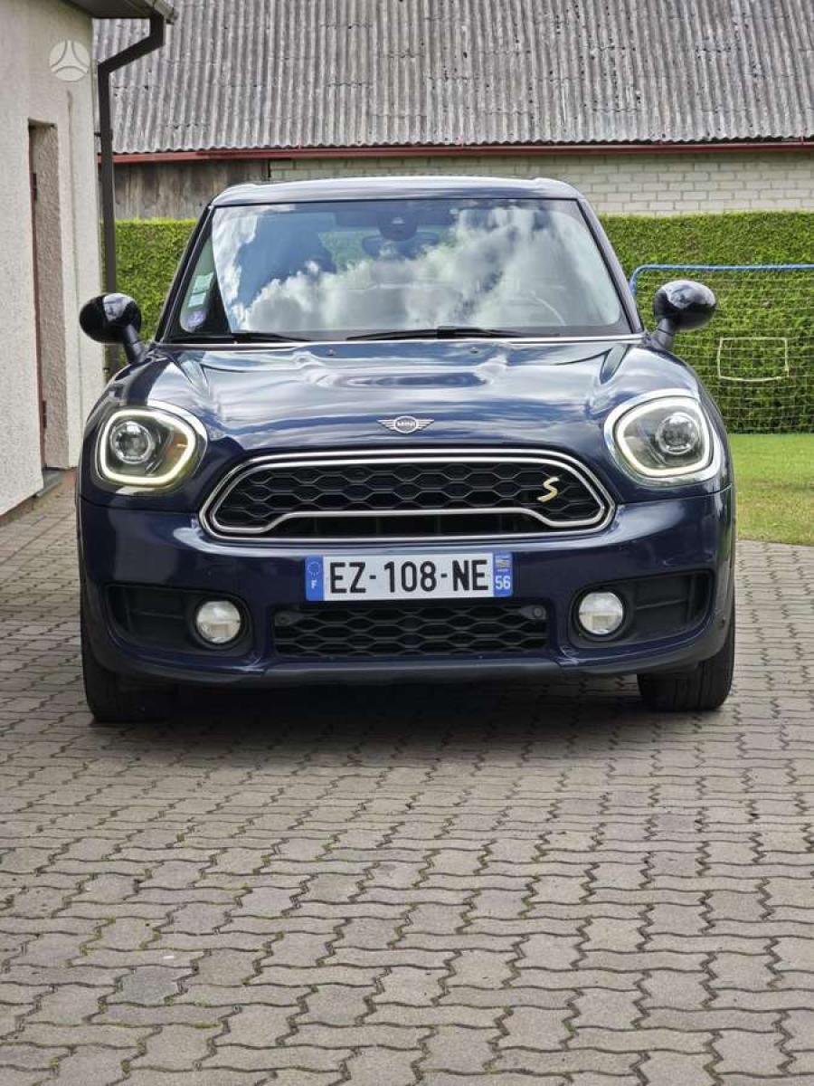 Blue MINI Countryman 2018 in Raseiniai, with an engine capacity of 1.50 L and mileage of 169 thousand km for 11900 €, photo 3 on AUTOMOTO.COM.LV