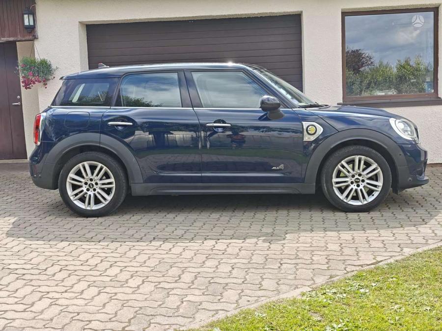 Blue MINI Countryman 2018 in Raseiniai, with an engine capacity of 1.50 L and mileage of 169 thousand km for 11900 €, photo 7 on AUTOMOTO.COM.LV