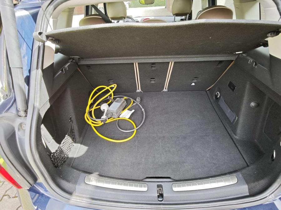 Blue MINI Countryman 2018 in Raseiniai, with an engine capacity of 1.50 L and mileage of 169 thousand km for 11900 €, photo 26 on AUTOMOTO.COM.LV