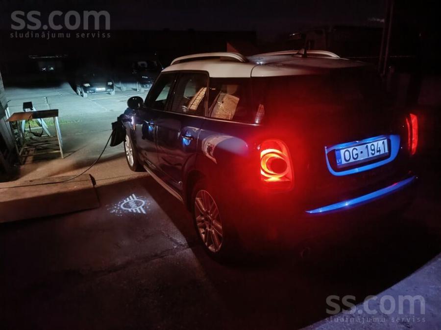Blue MINI Countryman 2018 in Riga, with an engine capacity of 1.50 L and mileage of 146 thousand km for 16500 €, photo 12 on AUTOMOTO.COM.LV