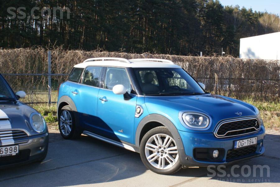 Zils MINI Countryman 2018 Rīga, ar dzinēja tilpumu 1.50 L un nobraukumu 151 tūkst. km par 14900 €, foto 17 vietnē AUTOMOTO.COM.LV
