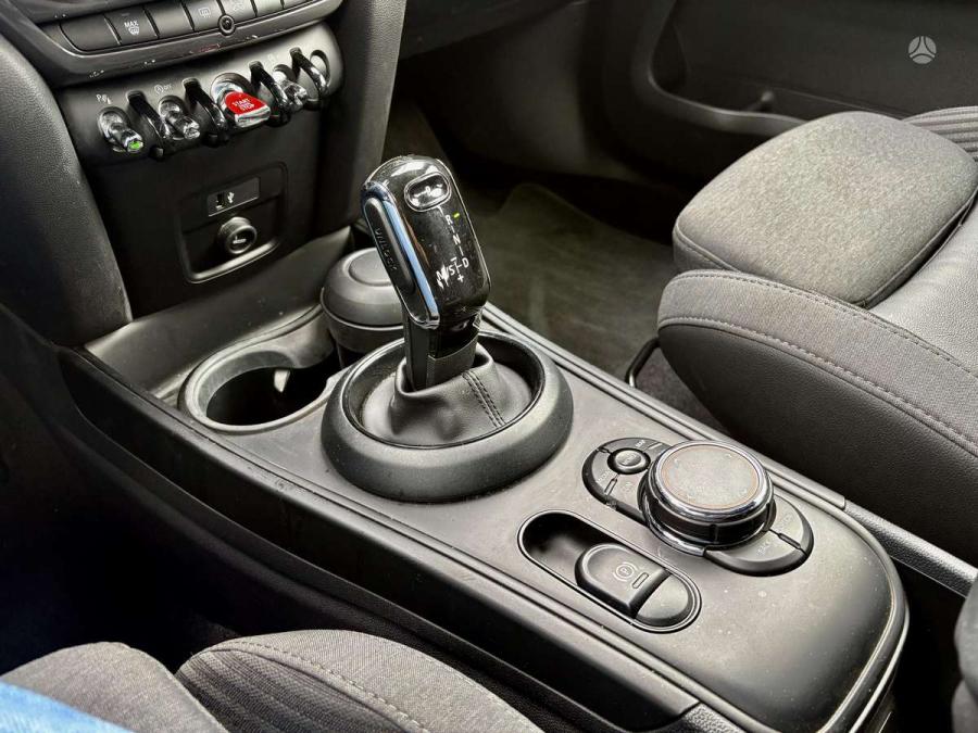 Blue MINI Countryman 2018 in Panevezys, with an engine capacity of 2.00 L and mileage of 81 thousand km for 12500 €, photo 18 on AUTOMOTO.COM.LV