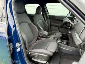Blue MINI Countryman 2018 in Panevezys, with an engine capacity of 2.00 L and mileage of 81 thousand km for 12500 €, photo 21 on AUTOMOTO.COM.LV