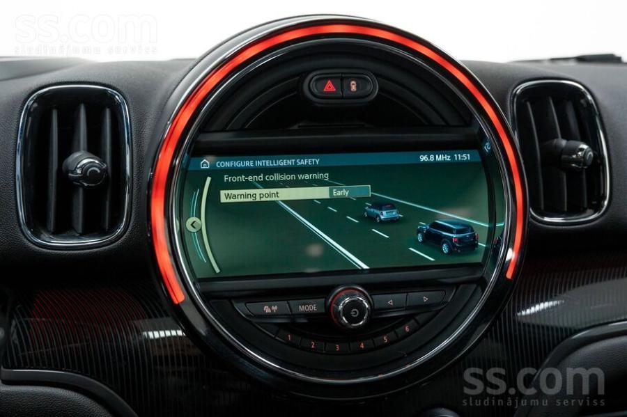 Zils MINI Countryman 2018 Rīga, ar dzinēja tilpumu 2.00 L un nobraukumu 115 tūkst. km par 19500 €, foto 24 vietnē AUTOMOTO.COM.LV
