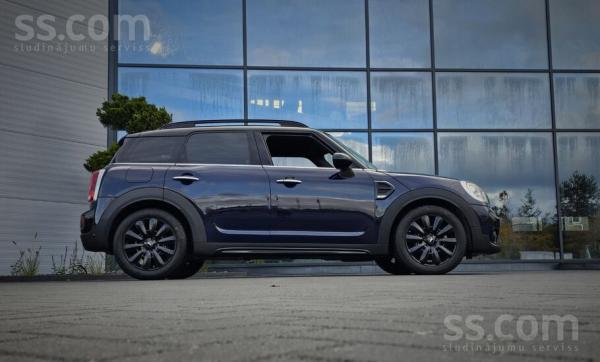 Blue MINI Countryman 2019 in Telschi, with an engine capacity of 2.00 L and mileage of 218 thousand km for 12299 €, photo 4 on AUTOMOTO.COM.LV