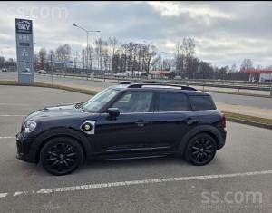Blue MINI Countryman 2022 in Ogre, with an engine capacity of 1.50 L and mileage of 34 thousand km for 29200 €, photo 3 on AUTOMOTO.COM.LV