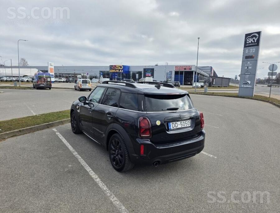 Blue MINI Countryman 2022 in Ogre, with an engine capacity of 1.50 L and mileage of 34 thousand km for 29200 €, photo 4 on AUTOMOTO.COM.LV