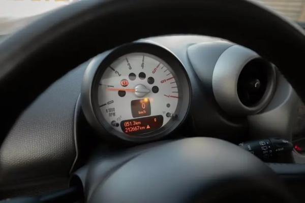 Blue MINI Countryman 2012 in Jelgava, with an engine capacity of 2.00 L and mileage of 213 thousand km for 9500 €, photo 10 on AUTOMOTO.COM.LV