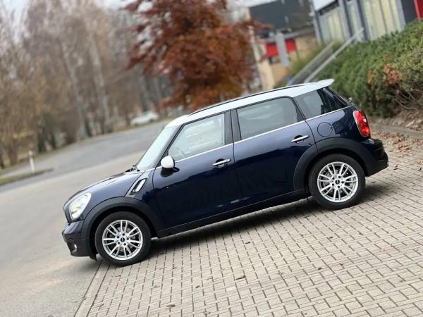 Blue MINI Countryman 2012 in Riga, with an engine capacity of 2.00 L and mileage of 221 thousand km for 7450 €, photo 5 on AUTOMOTO.COM.LV