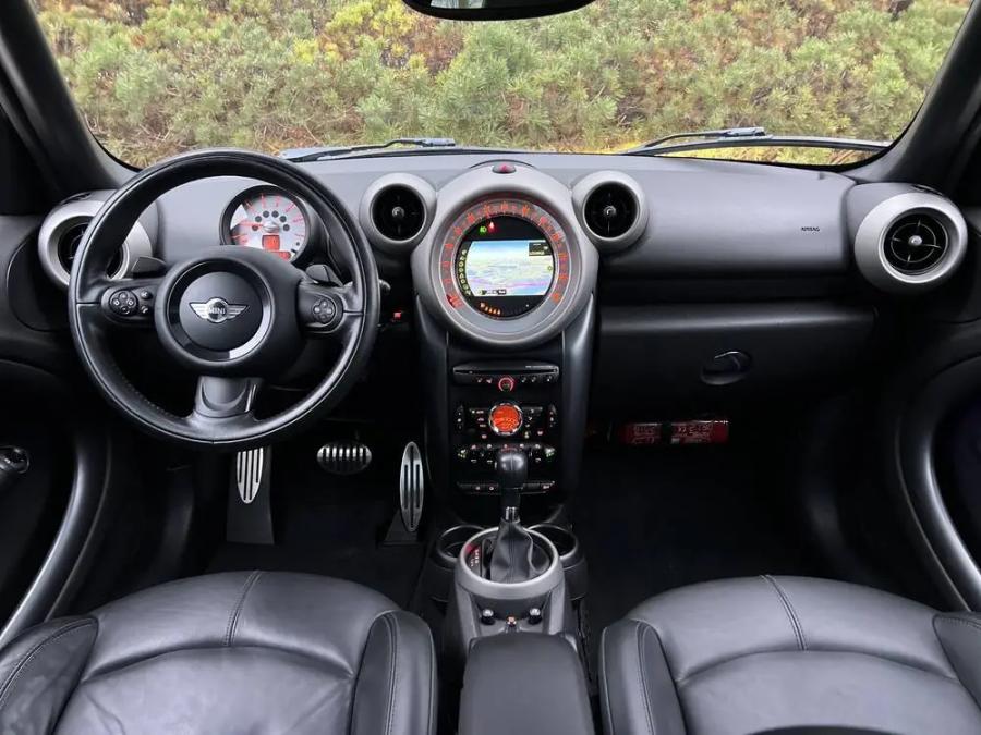 Blue MINI Countryman 2012 in Riga, with an engine capacity of 2.00 L and mileage of 221 thousand km for 7450 €, photo 12 on AUTOMOTO.COM.LV