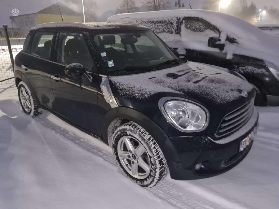 Blue MINI Countryman 2013 in Taurage, with an engine capacity of 1.60 L and mileage of 140 thousand km for 4700 €, photo 2 on AUTOMOTO.COM.LV