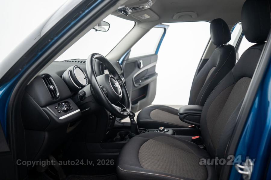 Zils MINI Countryman 2017 Tallina, ar dzinēja tilpumu 1.50 L un nobraukumu 105 tūkst. km par 13999 €, foto 9 vietnē AUTOMOTO.COM.LV