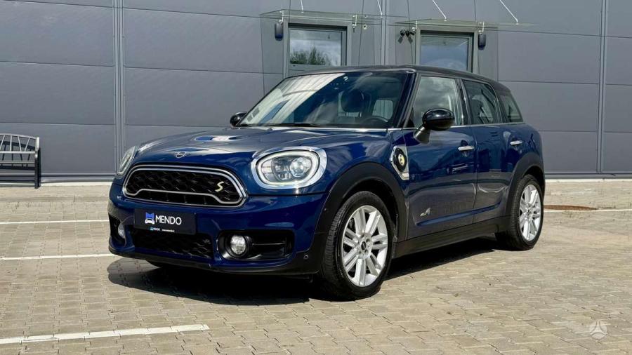 Blue MINI Countryman 2018 in Vilnius, with an engine capacity of 1.50 L and mileage of 169 thousand km for 14990 €, photo 1 on AUTOMOTO.COM.LV