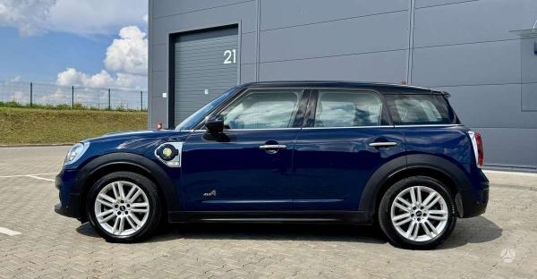 Zils MINI Countryman 2018 Viļņa, ar dzinēja tilpumu 1.50 L un nobraukumu 169 tūkst. km par 14990 €, foto 8 vietnē AUTOMOTO.COM.LV
