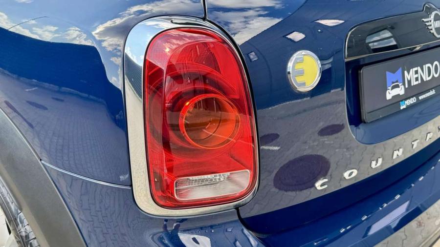 Blue MINI Countryman 2018 in Vilnius, with an engine capacity of 1.50 L and mileage of 169 thousand km for 14990 €, photo 14 on AUTOMOTO.COM.LV