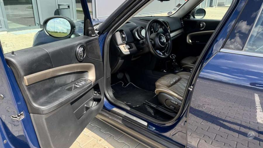 Blue MINI Countryman 2018 in Vilnius, with an engine capacity of 1.50 L and mileage of 169 thousand km for 14990 €, photo 15 on AUTOMOTO.COM.LV