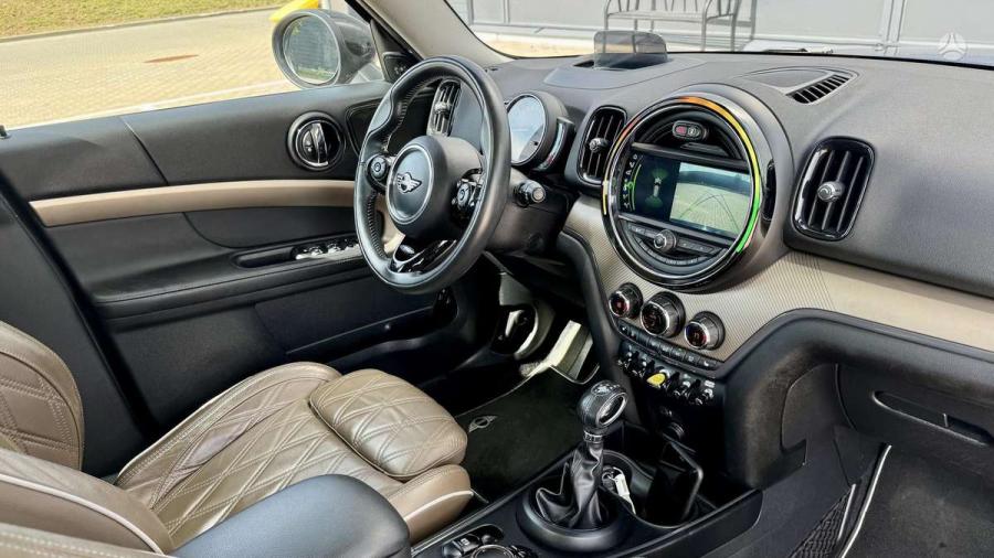 Blue MINI Countryman 2018 in Vilnius, with an engine capacity of 1.50 L and mileage of 169 thousand km for 14990 €, photo 23 on AUTOMOTO.COM.LV