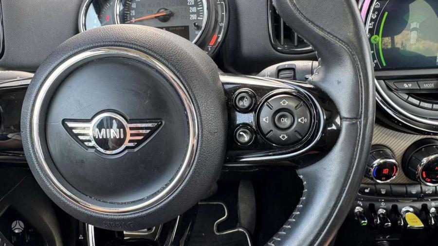 Blue MINI Countryman 2018 in Vilnius, with an engine capacity of 1.50 L and mileage of 169 thousand km for 14990 €, photo 27 on AUTOMOTO.COM.LV