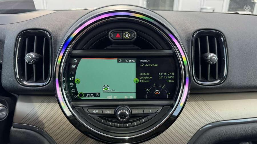 Blue MINI Countryman 2018 in Vilnius, with an engine capacity of 1.50 L and mileage of 169 thousand km for 14990 €, photo 31 on AUTOMOTO.COM.LV