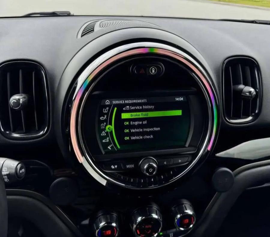 Zils MINI Countryman 2019 Telšiai, ar dzinēja tilpumu 2.00 L un nobraukumu 219 tūkst. km par 11190 €, foto 25 vietnē AUTOMOTO.COM.LV