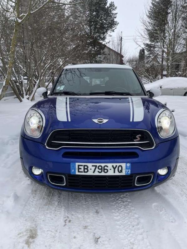 Blue MINI Countryman 2015 in Raseiniai, with an engine capacity of 2.00 L and mileage of 137 thousand km for 8900 €, photo 1 on AUTOMOTO.COM.LV