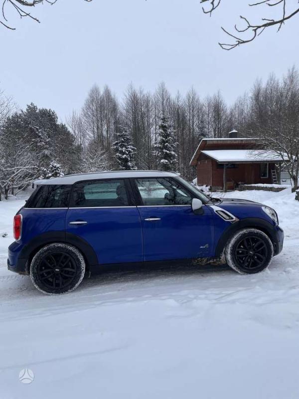 Blue MINI Countryman 2015 in Raseiniai, with an engine capacity of 2.00 L and mileage of 137 thousand km for 8900 €, photo 7 on AUTOMOTO.COM.LV