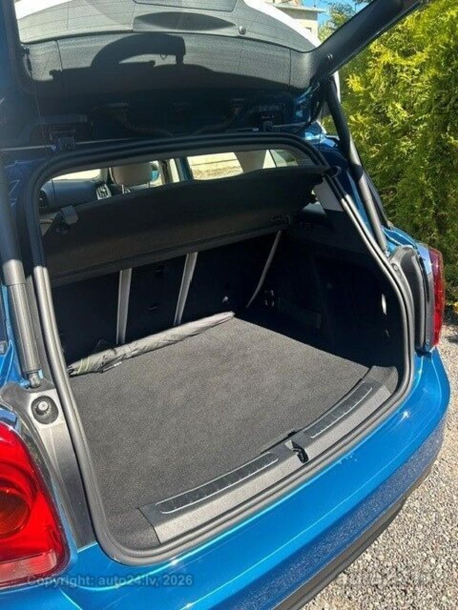 Blue MINI Countryman 2020 in Tallinn, with an engine capacity of 2.00 L and mileage of 19 thousand km for 22000 €, photo 10 on AUTOMOTO.COM.LV