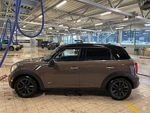 Brown MINI Countryman 2011 in Vilnius, with an engine capacity of 1.60 L and mileage of 197 thousand km for 4650 €, photo 8 on AUTOMOTO.COM.LV