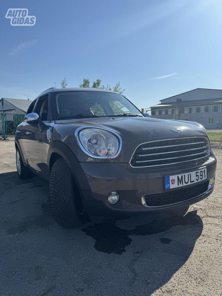 Brown MINI Countryman 2013 in Panevezys, with an engine capacity of 1.60 L and mileage of 204 thousand km for 5000 €, photo 3 on AUTOMOTO.COM.LV